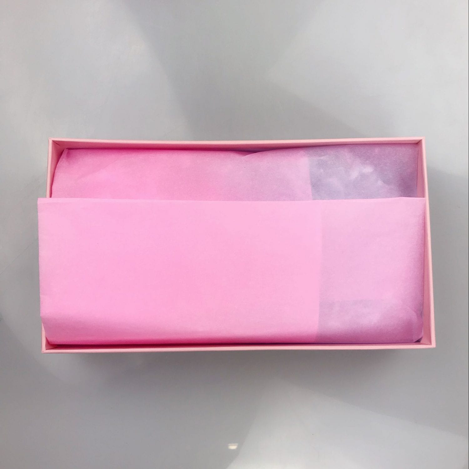 Glowii Gift Box with Shredded Tissue Paper - Large - Colour Zone Cosmetics
