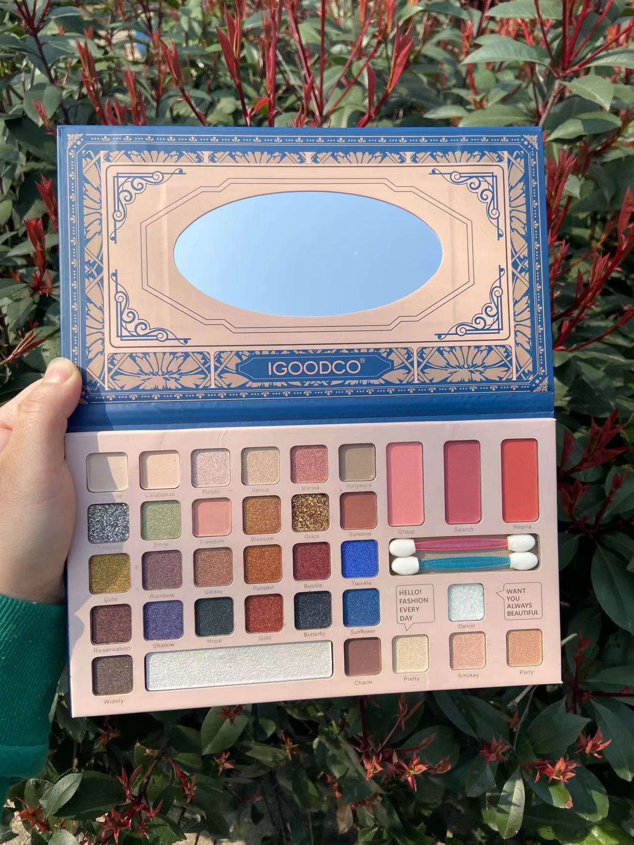 IGOODCO Beautiful Goddess Eyeshadow, Blush n Highlighter Palette ...